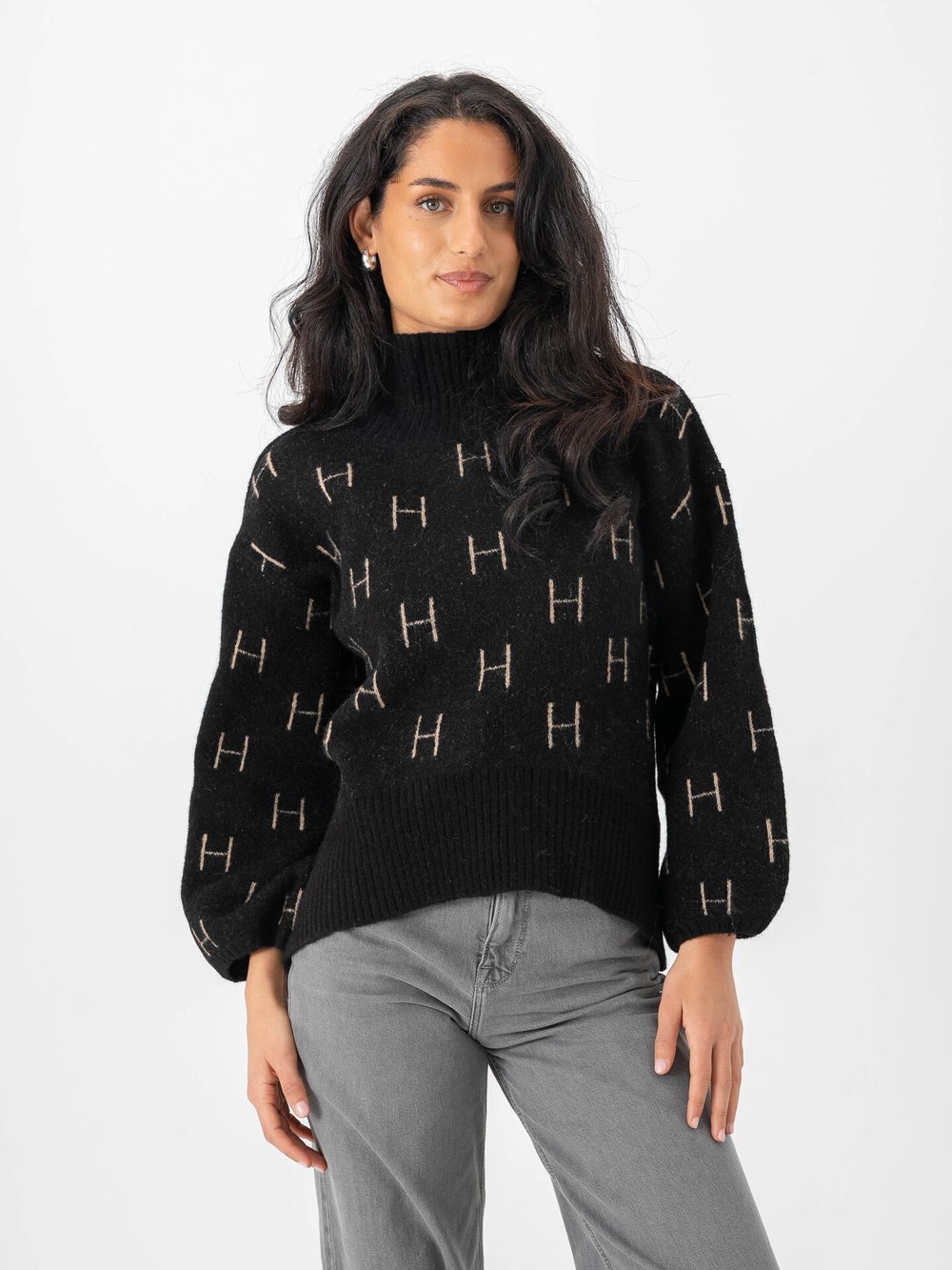 Hést FAM Sweater Short - Sort | Getinspired.no
