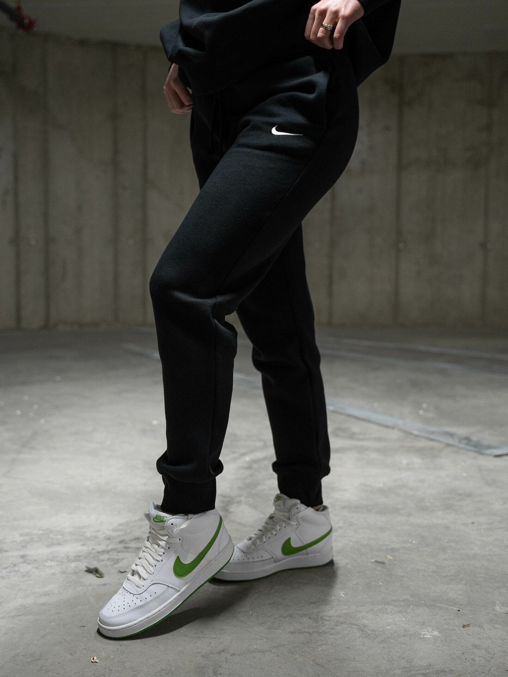 Nike Pheonix Fleece Standard Pant - Sort | Getinspired.no